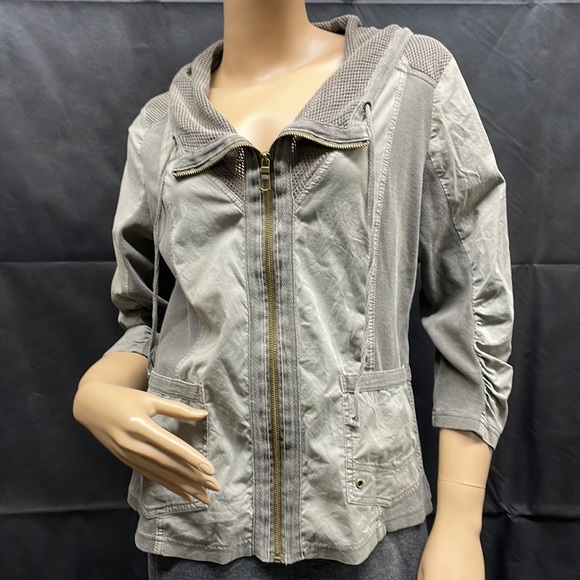 XCVI | Jackets & Coats | Xcvi Womens 34 Sleeve Lightweight Full Zip ...